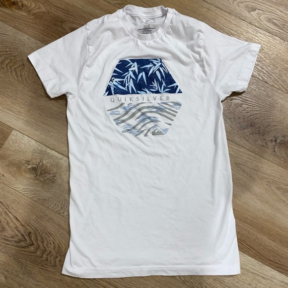 Quiksilver | Shirts | Quicksilver Mens Shirt | Poshmark